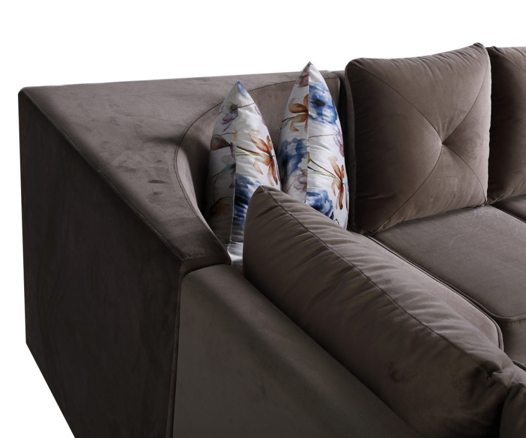 GEM CORNER – Verritas